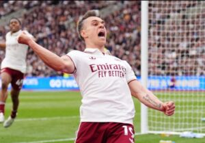 Arsenal Hold On After Late VAR Controversy to Stay in Premier League ...